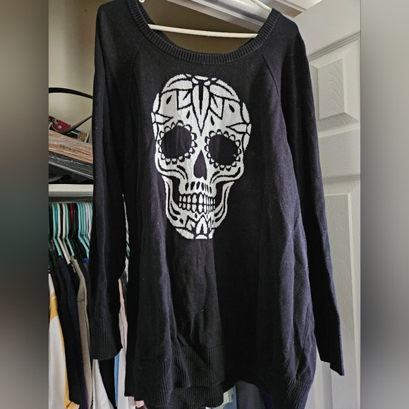 torrid | Sweaters | New Torrid 4x Black Skull Sweater | Poshmark